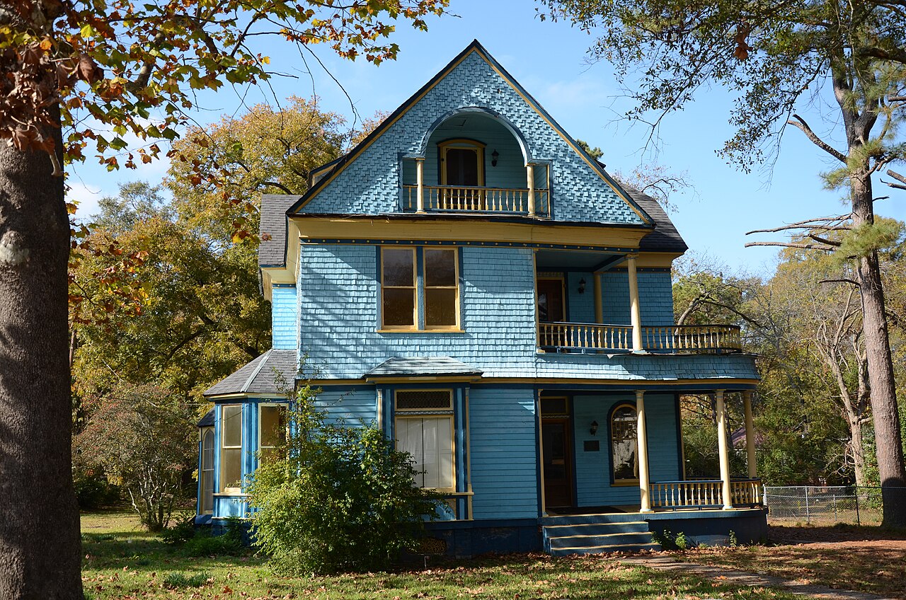 The Hotchkiss House: A Restoration Candidate in Monticello