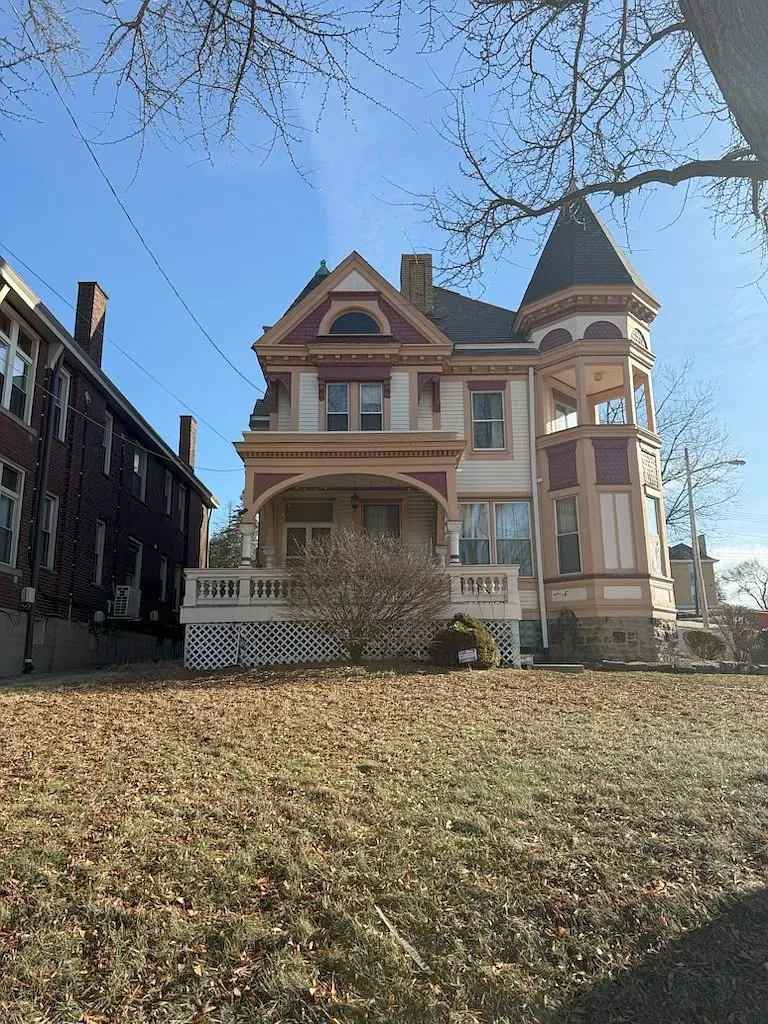 A Victorian Landmark in Pittsburgh: Timeless Elegance at 1425 ...